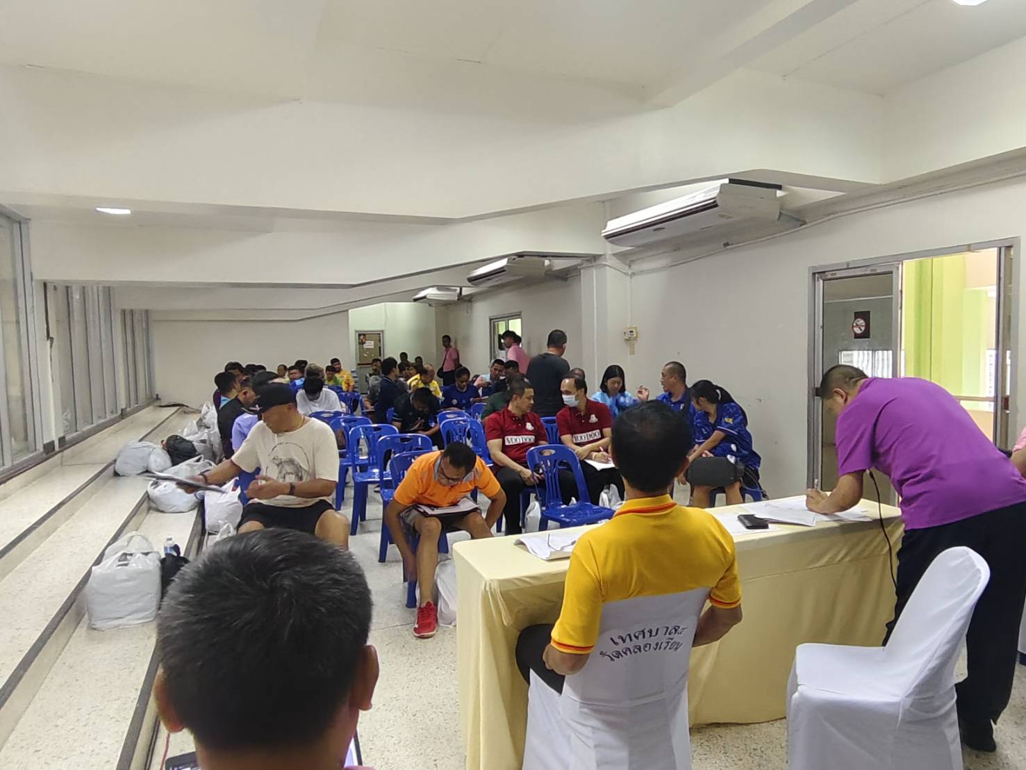 Find out about the competition lines and the program for the first day ...