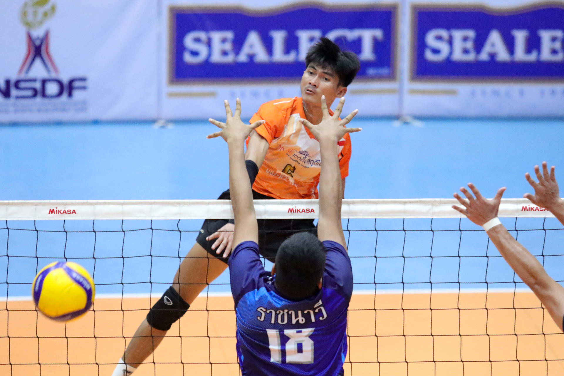 เปิดรับสมัครเข้าร่วมการแข่งขันวอลเลย์บอล ซีเล็ค ประชาชน ข ชาย หญิง